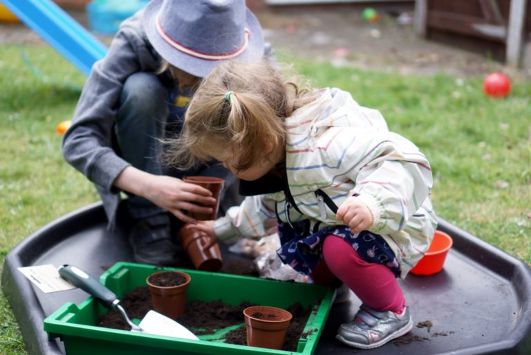 Spring Round Up - 9 easy activities for kids - Bamm BooBamm Boo